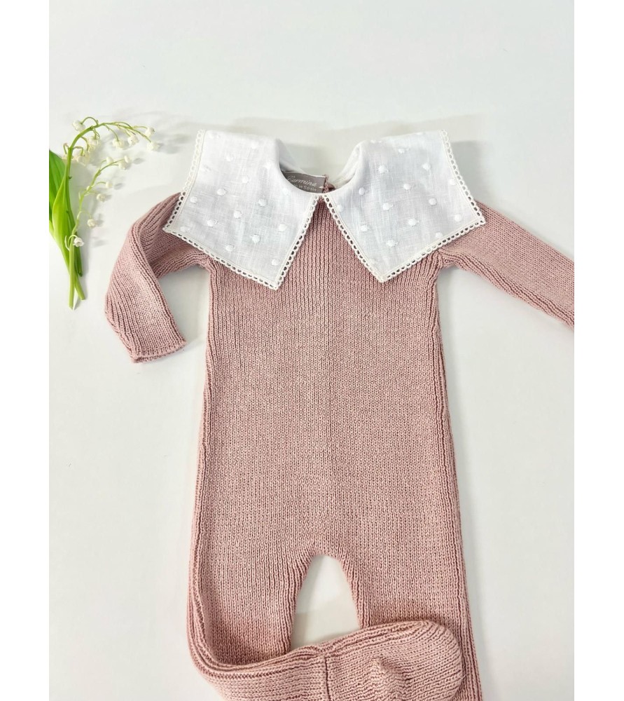 Pelele Rosa empolvado cuello encanto